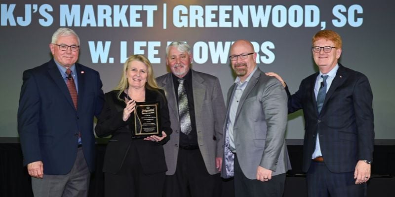 IGA Honors Retailers At Awards Of Excellence Ceremony