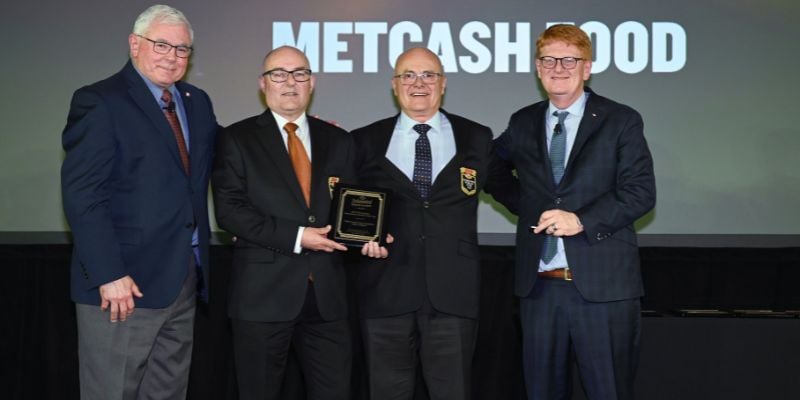 IGA Honors Retailers At Awards Of Excellence Ceremony